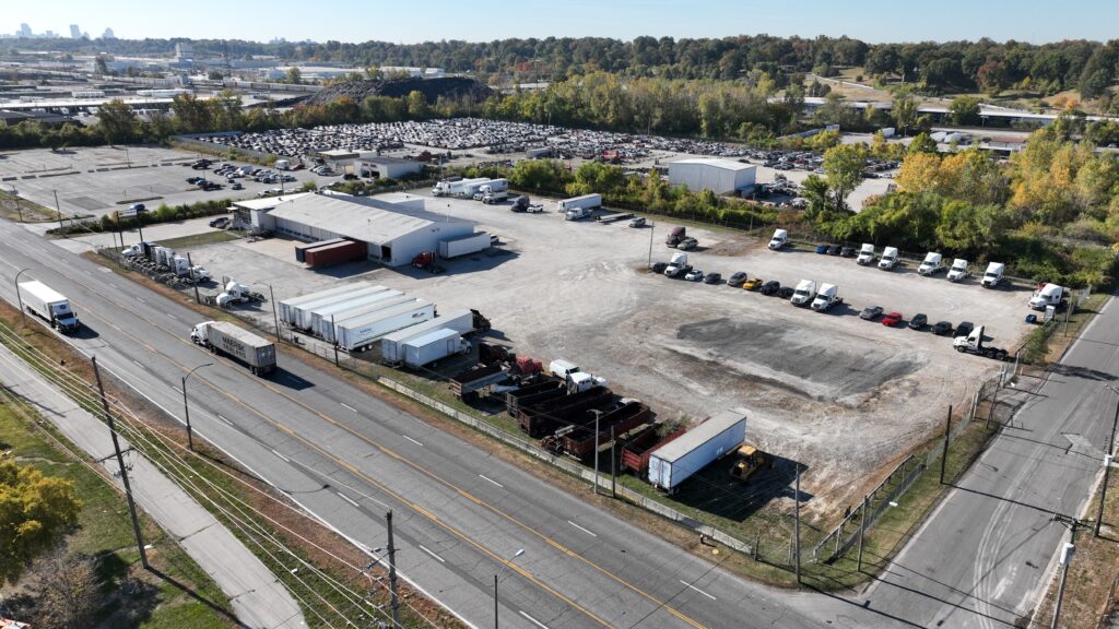 13,500SF Cross Dock Truck Terminal For Lease | Fischer Weiler Industrial